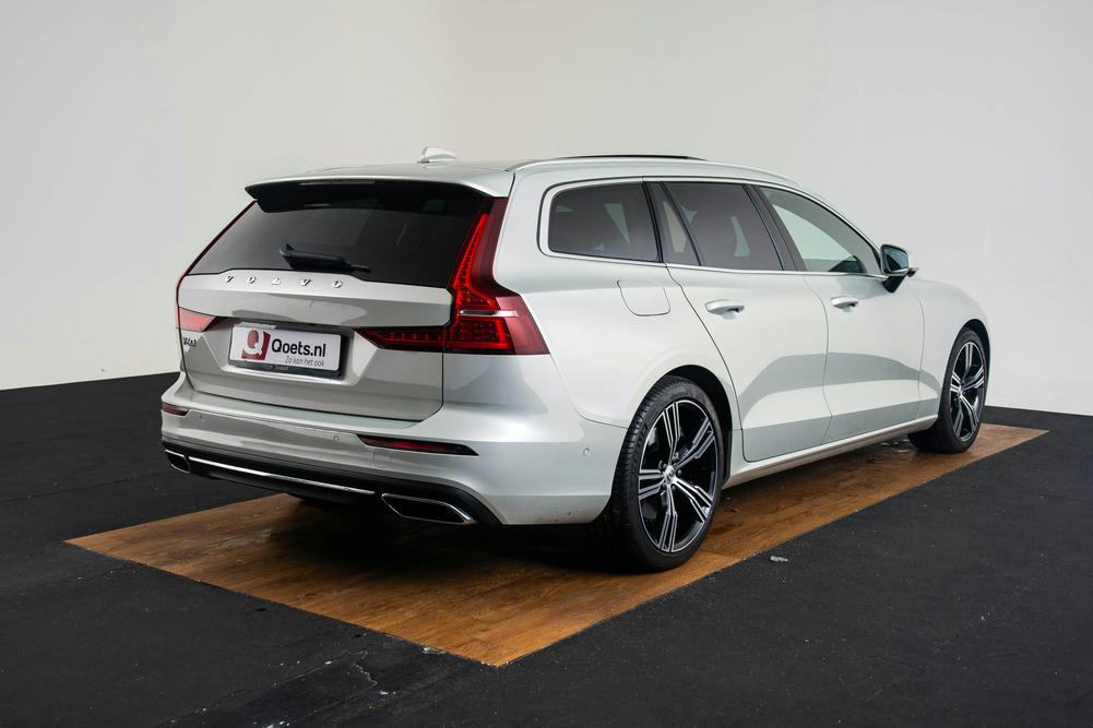 Volvo Birch Light Metallic | Qoets.nl - Jong gebruikte premium auto's ...